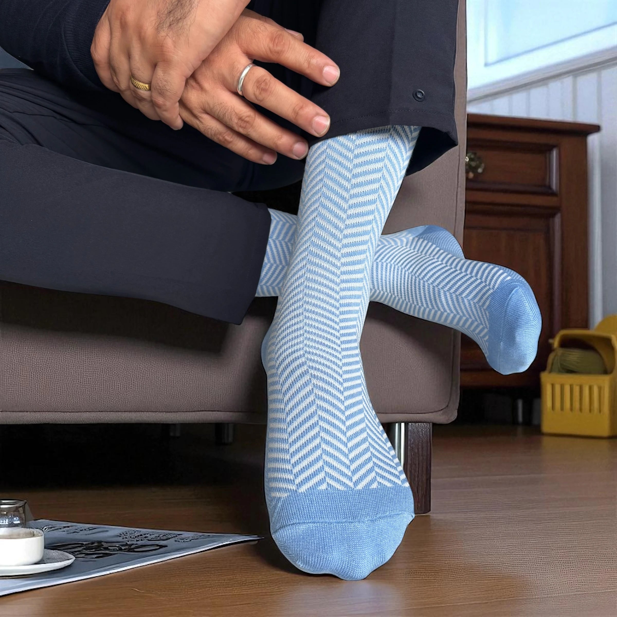 Bamboo Zig-Zag Socks – Sky Blue + White – MYARTN